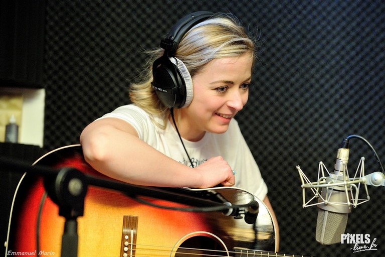 Photos de MARY REYNAUD en studio - photos Emmanuel MARIN